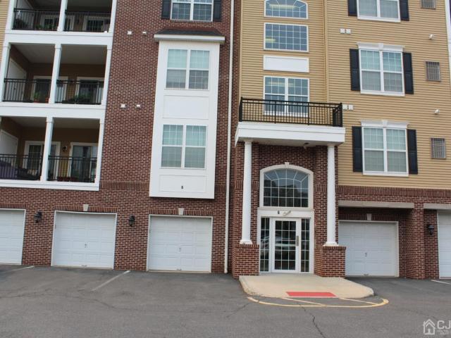 2 BR, 2 BA Apartment 611 Doral Ct, Piscataway, NJ 8854