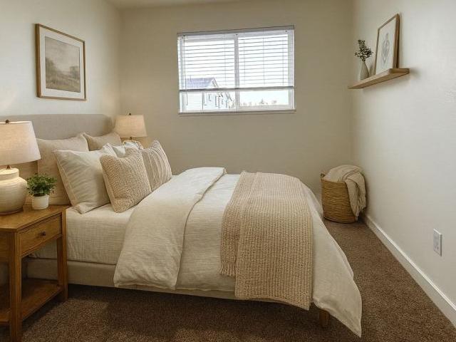 2 BR, 2 BA Apartment 614 South Oakes Street Unit 204, Tacoma, WA 98405
