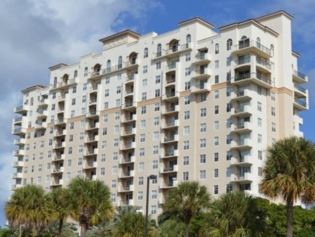 2 BR, 2 BA Apartment 616 Clearwater Park Rd, Unit 502, West Palm Beach, FL 33401