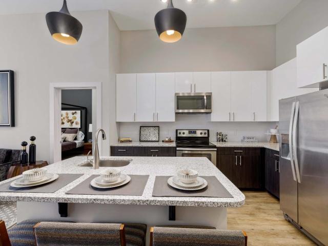 2 BR, 2 BA Apartment 616 Oberlin Rd Unit 536, Raleigh, NC 27605