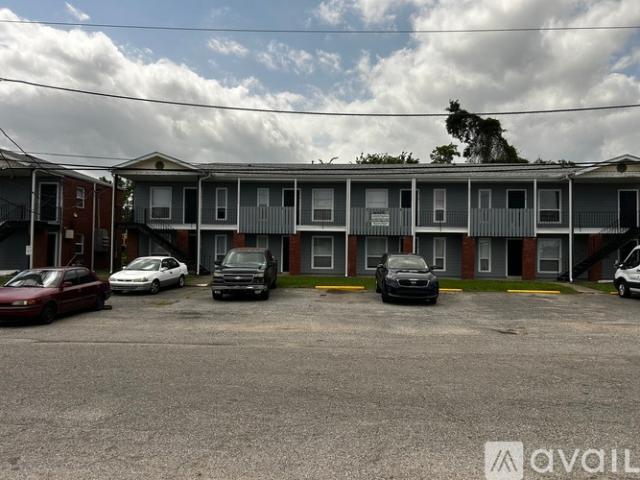 2 BR, 2 BA Apartment 619 Warren St, Unit B, Kenner, LA 70062
