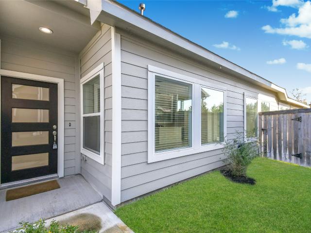 2 BR, 2 BA Apartment 623 Silver Pear Court, Montgomery, TX 77316