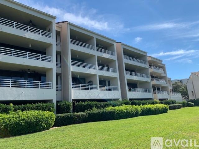 2 BR, 2 BA Apartment 6240 Kipps Colony Court South, Unit 202, Gulfport, FL 33707