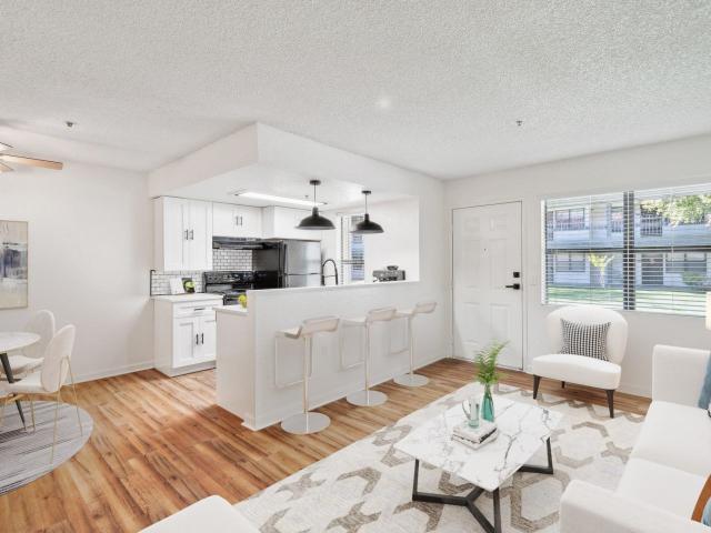 2 BR, 2 BA Apartment 6250 South Commerce Court Unit 1204, Tucson, AZ 85746