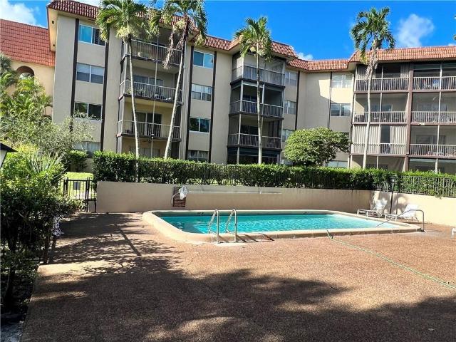 2 BR, 2 BA Apartment 6300 South Falls Cir Drive, Lauderhill, FL 33319