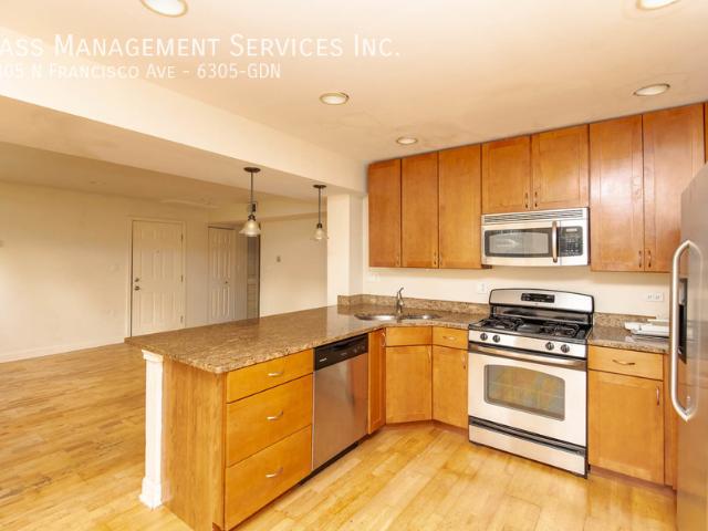 2 BR, 2 BA Apartment 6305 N Francisco Ave, Chicago, IL 60659