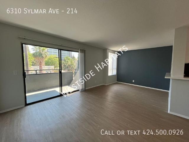 2 BR, 2 BA Apartment 6310 Sylmar Ave, Van Nuys, CA 91401