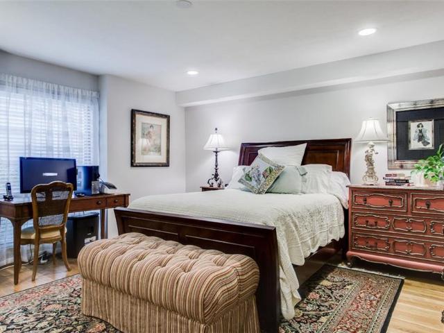 2 BR, 2 BA Apartment 6357 Diamond Head Circle, Dallas, TX 75225