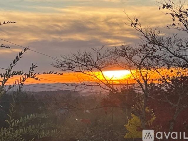 2 BR, 2 BA Apartment 6387 NW Goldenweed Dr, Unit 2 Bedrooms 1.5 Bathrooms Shared Home, Portland, OR 97229