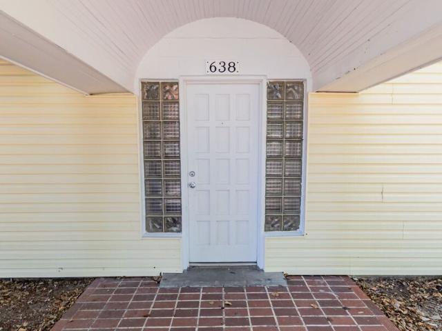 2 BR, 2 BA Apartment 638 W Central Ave, Winter Haven, FL 33880
