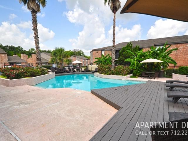 2 BR, 2 BA Apartment 6 Stonefield Dr, Houston, TX 77014