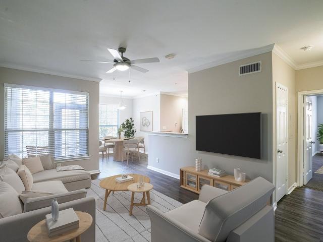 2 BR, 2 BA Apartment 7400 Steeplecrest Circle Unit 09106, Louisville, KY 40222