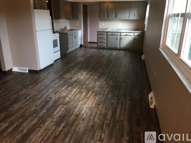 2 BR, 2 BA Apartment 7421 Sharon Mercer Road, Unit 12, Mercer, PA 16137
