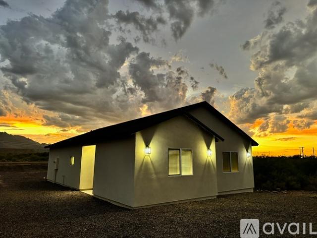 2 BR, 2 BA Apartment 7480 South Branding Iron Road, Safford, AZ 85546