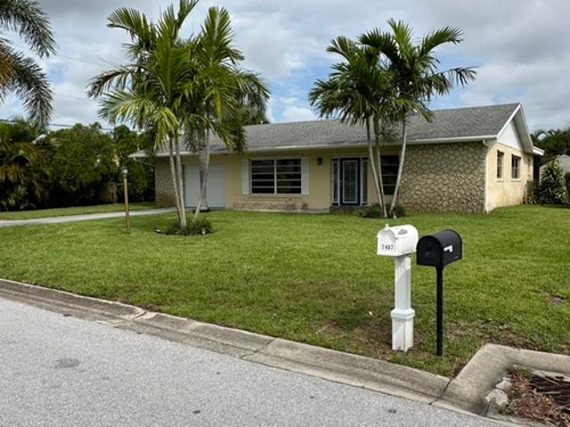 2 BR, 2 BA Apartment 7487 SE Pelican Way, Hobe Sound, FL 33455