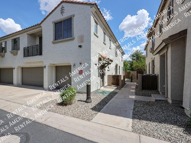 2 BR, 2 BA Apartment 7503 S 30th Run, Phoenix, AZ 85042
