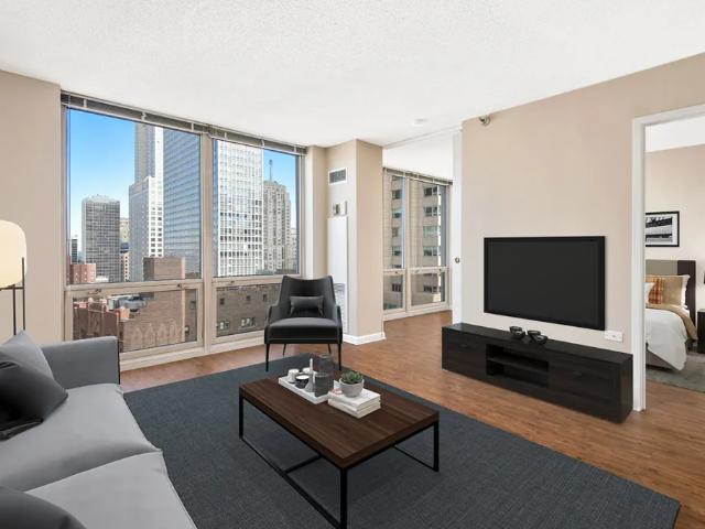 2 BR, 2 BA Apartment 750 North Hudson Ave, Chicago, IL 60654
