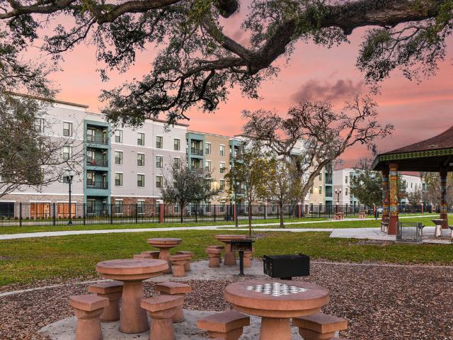 2 BR, 2 BA Apartment 750 S. Parramore Ave. Unit 4311, Orlando, FL 32805