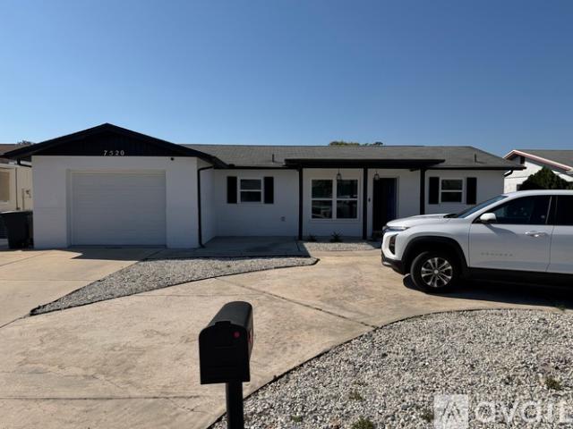2 BR, 2 BA Apartment 7520 Hawthorn Drive, Port Richey, FL 34668