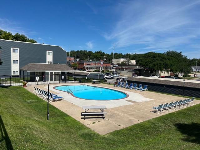 2 BR, 2 BA Apartment 7525 Pierce Plz Unit 7535 11, Omaha, NE 68124