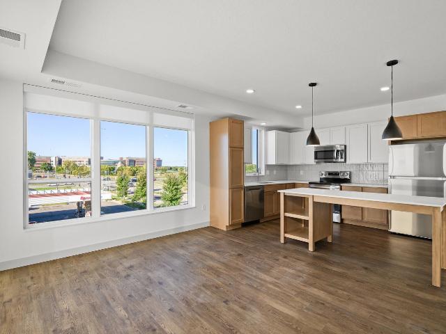 2 BR, 2 BA Apartment 7570 32nd Street North Unit 134, Saint Paul, MN 55128