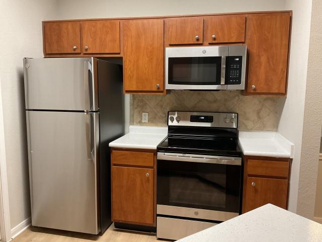 2 BR, 2 BA Apartment 7575 Callaghan Unit 1401, San Antonio, TX 78229