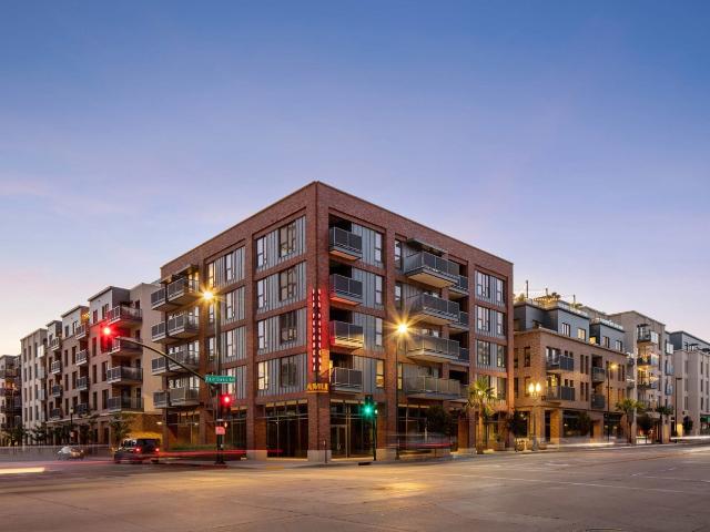 2 BR, 2 BA Apartment 75 West Holly Street Unit 2036, Pasadena, CA 91103