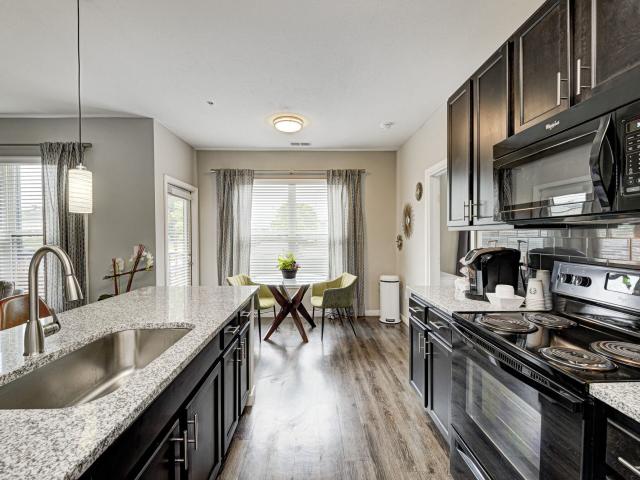 2 BR, 2 BA Apartment 7600 Huntington Park Drive, Suite 101 Unit 101 7600, Columbus, OH 43235
