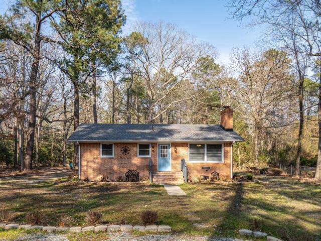 2 BR, 2 BA Apartment 7602 Beechwood Dr, Lanexa, VA 23089
