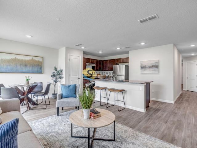 2 BR, 2 BA Apartment 7613 Mailes Ct, Jacksonville, FL 32210