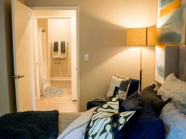 2 BR, 2 BA Apartment 7650 Windbridge Dr Unit 7626 51, Sacramento, CA 95831