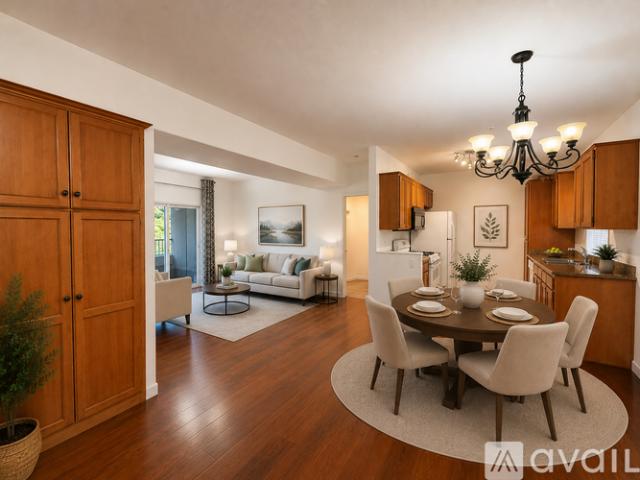 2 BR, 2 BA Apartment 7659 Mission Gorge Rd, Unit 90, San Diego, CA 92120