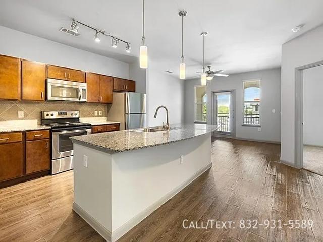 2 BR, 2 BA Apartment 7765 W Grand Pkwy S, Richmond, TX 77406
