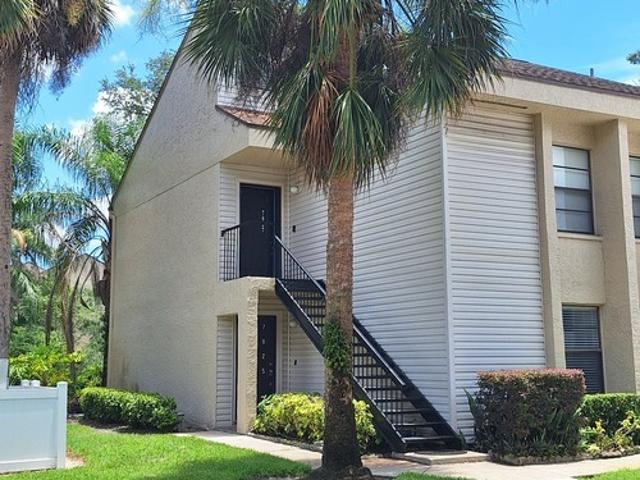 2 BR, 2 BA Apartment 7825 Niagara Avenue, Unit 2101, Tampa, FL 33617