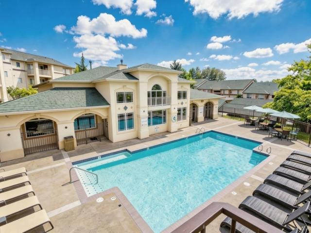 2 BR, 2 BA Apartment 7828 Southeast Aspen Summit Drive Unit 144, Portland, OR 97266