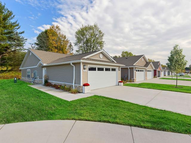 2 BR, 2 BA Apartment 7877 Celosia Drive Unit 7830P, Lansing, MI 48917