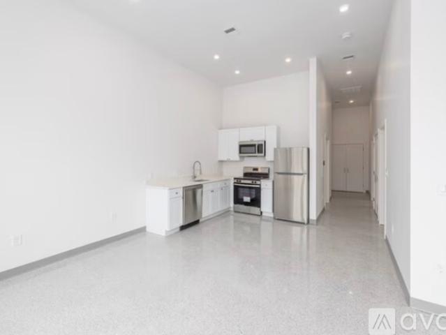 2 BR, 2 BA Apartment 78 Middlesex St, Unit 306, Lowell, MA 01852