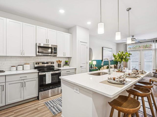2 BR, 2 BA Apartment 7900 Accent Brier Lane Unit 201, Raleigh, NC 27617