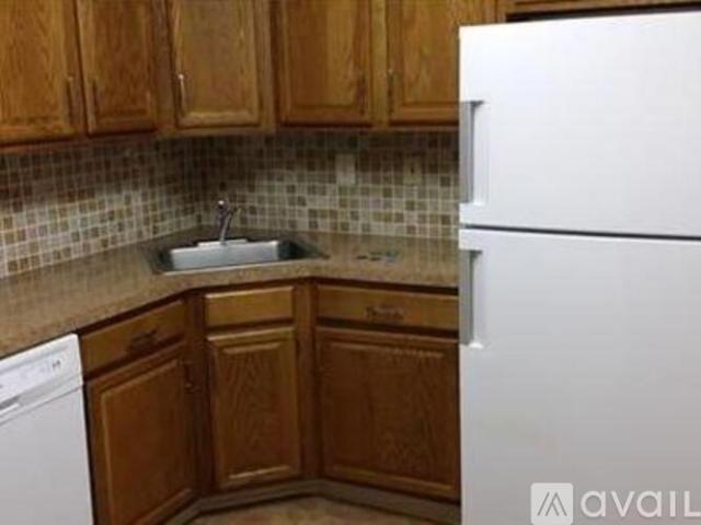 2 BR, 2 BA Apartment 7903 Tamarron Drive, Unit 7903, Plainsboro Township, NJ 08536