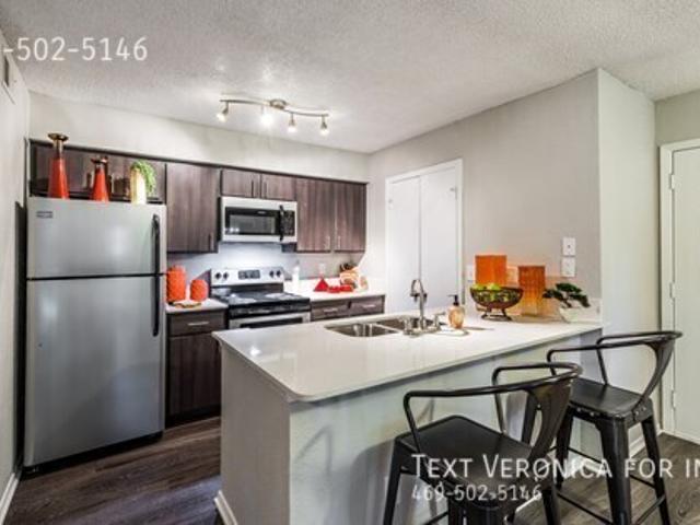 2 BR, 2 BA Apartment 7920 San Felipe Blvd, Austin, TX 78729