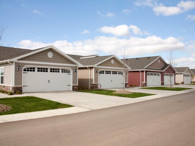 2 BR, 2 BA Apartment 7925 Carlington Rd Unit 5555HH, Indianapolis, IN 46237