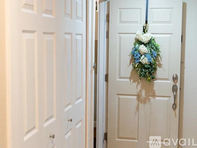 2 BR, 2 BA Apartment 7929 Southwest 40th Avenue, Unit D, Portland, OR 97219
