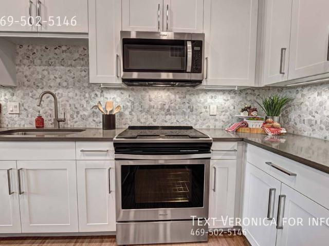 2 BR, 2 BA Apartment 7950 Preston Rd, Plano, TX 75024