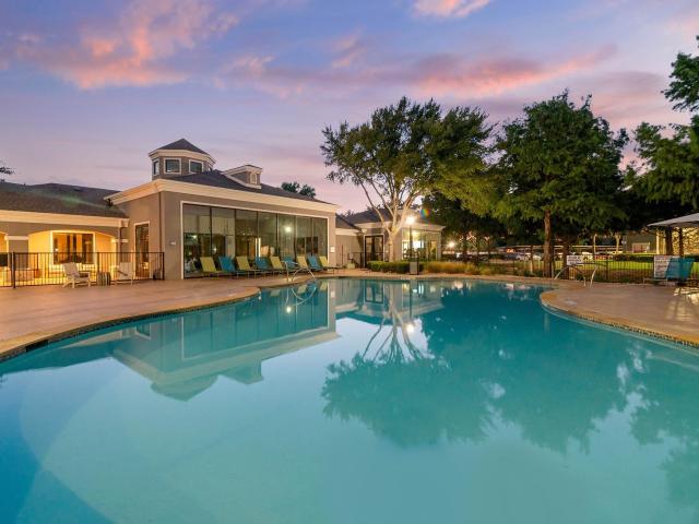 2 BR, 2 BA Apartment 7000 North Beach Street Unit 6 633, Fort Worth, TX 76137