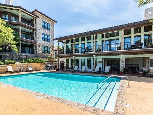 2 BR, 2 BA Apartment 7006 Convict Hill Rd, Austin, TX 78749
