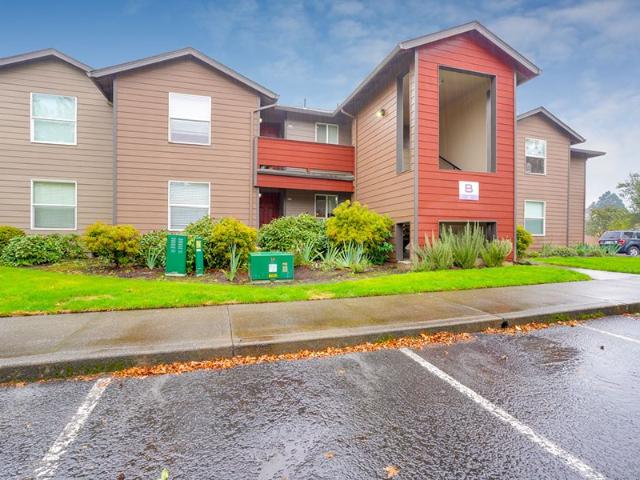2 BR, 2 BA Apartment 700 SE 5th Avenue Unit H202, Canby, OR 97013