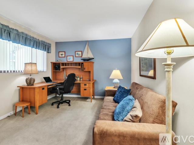 2 BR, 2 BA Apartment 700 Starkey Road, Unit 1114, Largo, FL 33771
