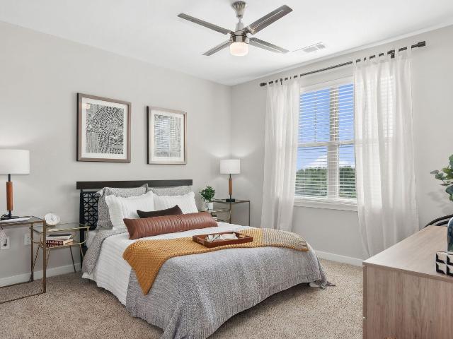 2 BR, 2 BA Apartment 7015 Skye Bridge Way Unit 301, Charlotte, NC 28278