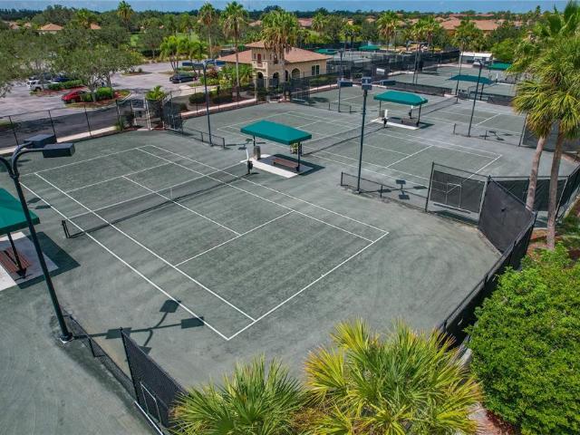 2 BR, 2 BA Apartment 7015 River Hammock Drive, Bradenton, FL 34212