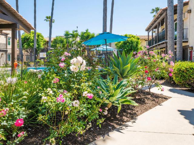 2 BR, 2 BA Apartment 7051 Maddox Drive Unit 03, Huntington Beach, CA 92647